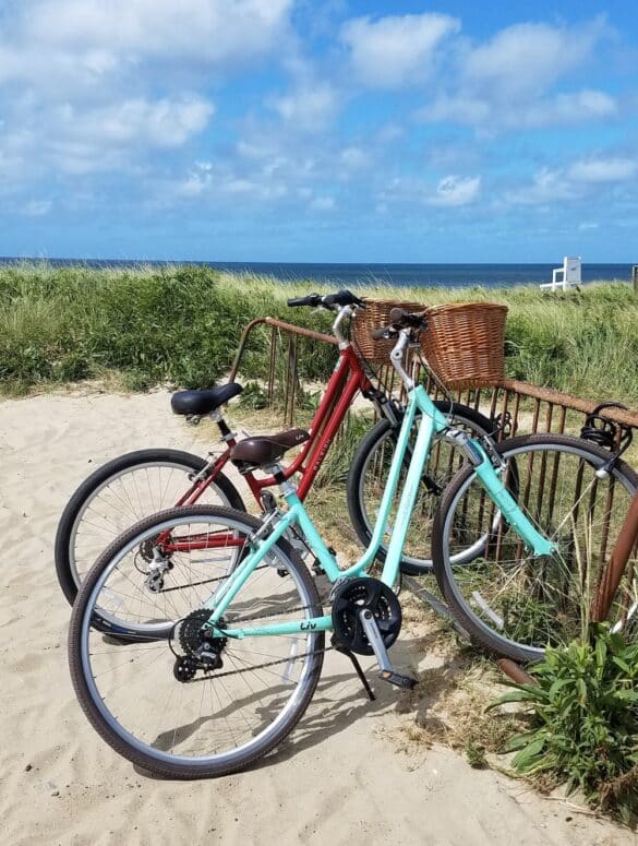 Biking Is the Best Way to Explore Nantucket Island | Nantucket.net Blog